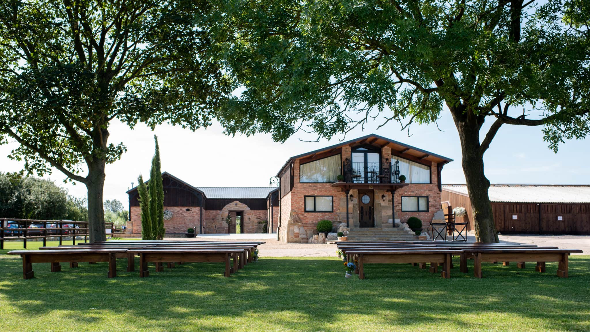 Willow Marsh Farm | Wedding Venue Guide